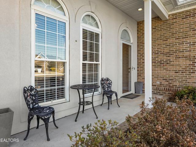 5240 Tazewell Pointe Way