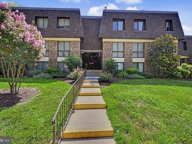 5240 W Running Brook Rd Apt 302, Columbia, MD 21044