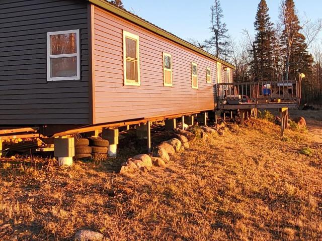 5241 Hut Two Road