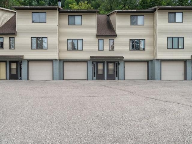 5241 S 33rd St Unit 8, La Crosse, WI 54601