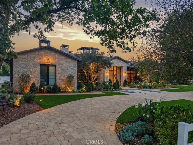 5241 Twin Oaks Rd, Hidden Hills, CA 91302 | MLS #SR26073 | Compass