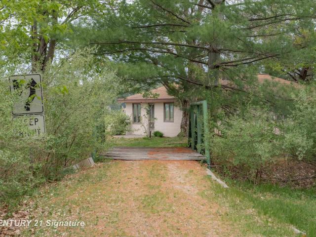 5242 Ostlund Drive