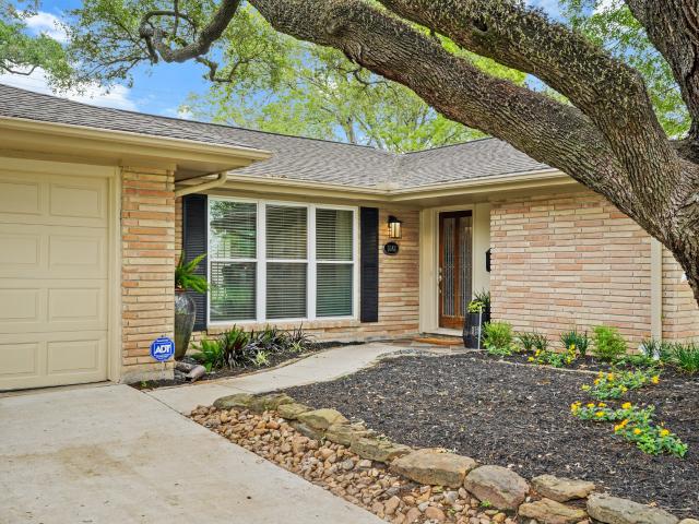 5242 Sanford Road