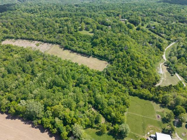 5242 Waterloo Rd, Burlington, KY 41005