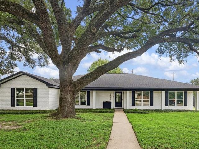 5243 Caversham Dr, Houston, TX 77096