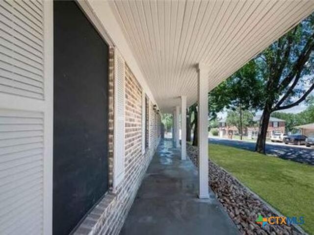 5243 E Lakeshore Dr, Belton, TX 76513 | MLS #611201 | Compass