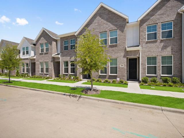 5243 Legacy Street