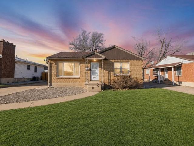 5243 S 2200 W, Roy, UT 84067