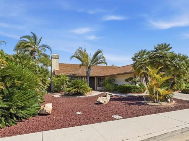 5243 Silver Bluff Dr, Oceanside, CA 92057