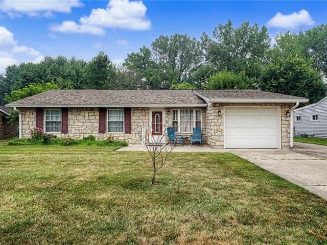 5243 Wakefield Dr, Fairborn, OH 45324
