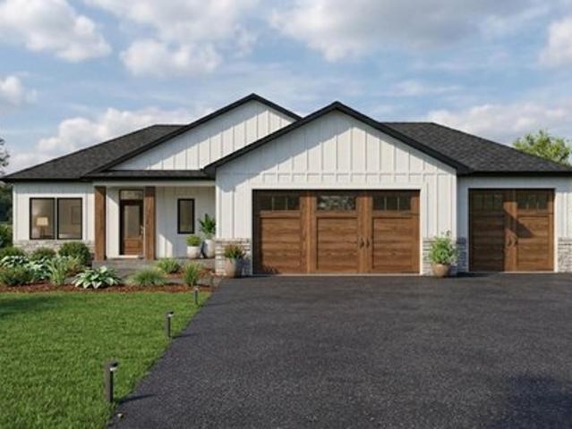 524X 391st St, North Branch, MN 55056