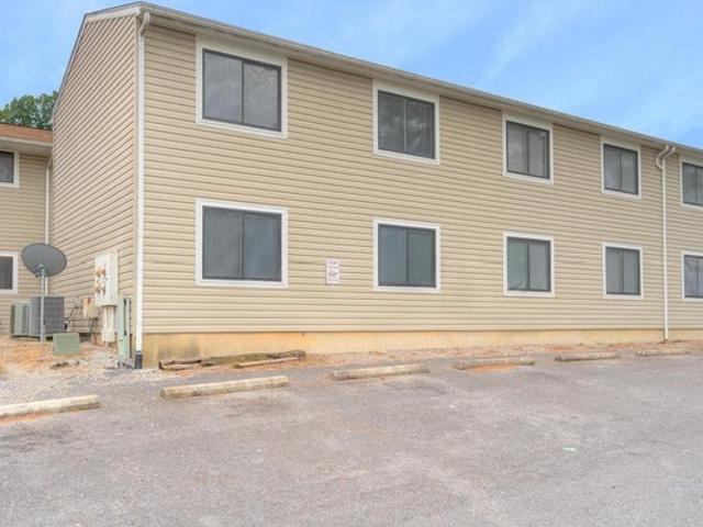 524 16 Calhoun St Apt 16, Radford, VA 24141