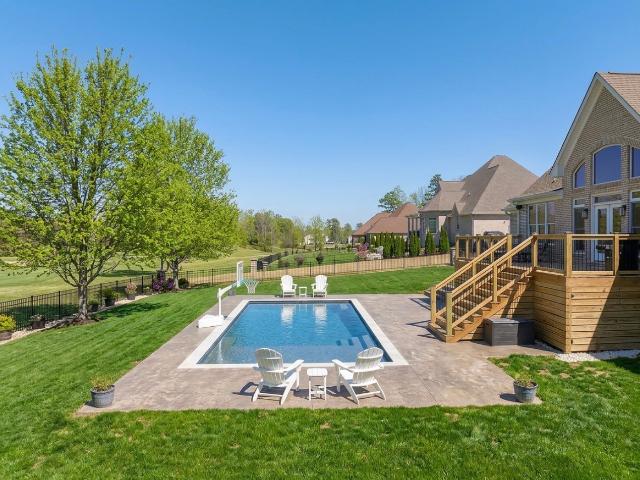 524 Country Club Dr