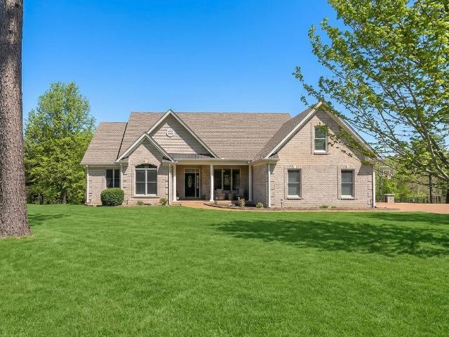 524 Country Club Dr