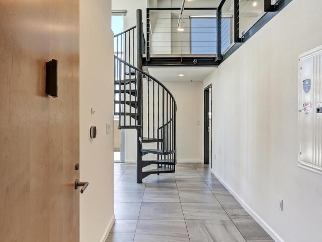 524 Central Avenue SW PH D