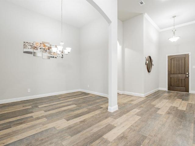524 Crabapple Drive