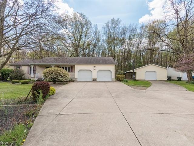 524 Arlington Blvd, Newton Falls, OH 44444