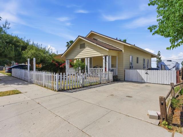524 B Street