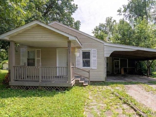 524 Belvedere Dr, Belleville, IL 62223
