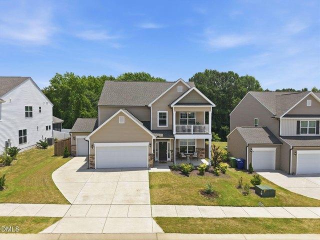 524 Glenwyck Ct, Fuquay Varina, NC 27526