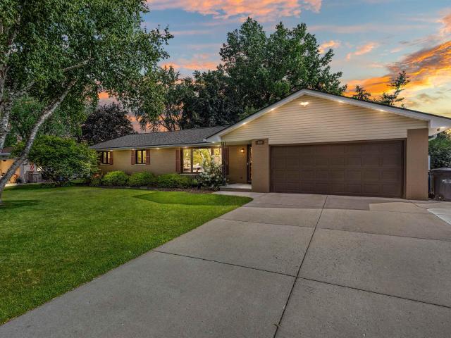 524 e briar lane