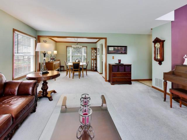 524 Edinburgh Lane