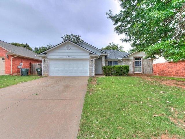 524 Firelane Rd, Edmond, OK 73003