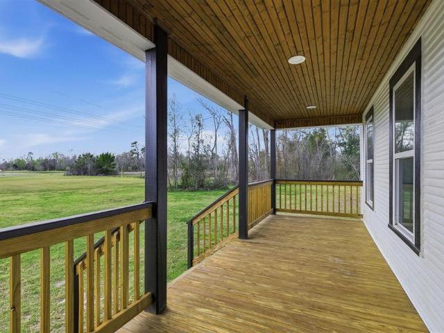 524 Kim St, Sulphur, LA 70663 | MLS #SWL26000 | Compass