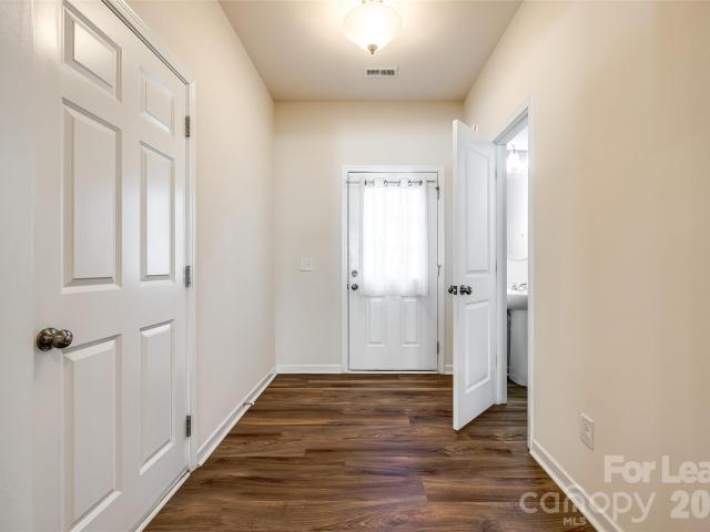 524 Hunters Dance Road