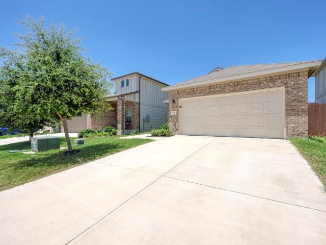524 Longmount Cv