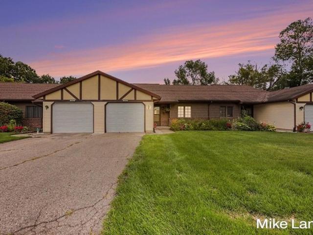 524 Laurie Dr NW, Sparta, MI 49345