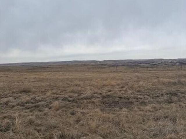 524 Labrador Dr, Mandan, ND 58554
