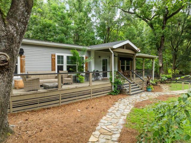 524 Lewis Lane