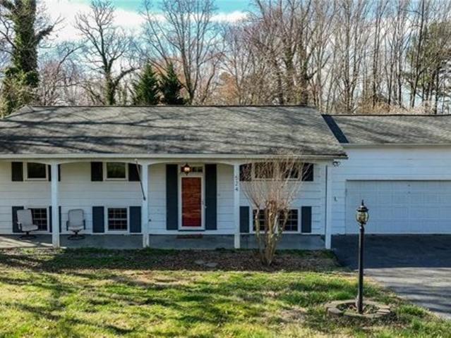 524 Mark Ln, North Wilkesboro, NC 28659