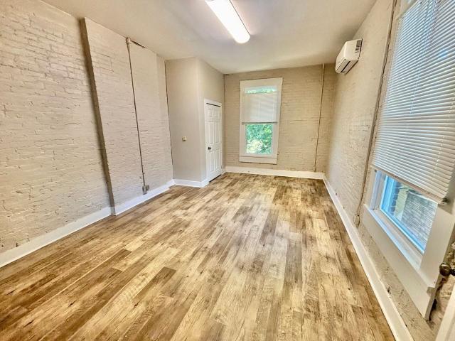 524 N 26th Street 2 Bedroom Apartment for Rent at 524 N 26th St, Louisville, KY 40212 Portland