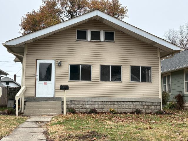 524 N Bradley Avenue