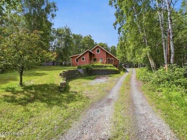 524 N Kimberly St, Wasilla, AK 99654