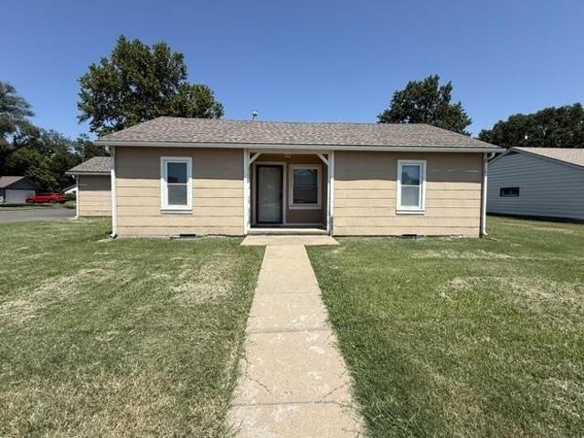 524 N Main St, Cheney, KS 67025