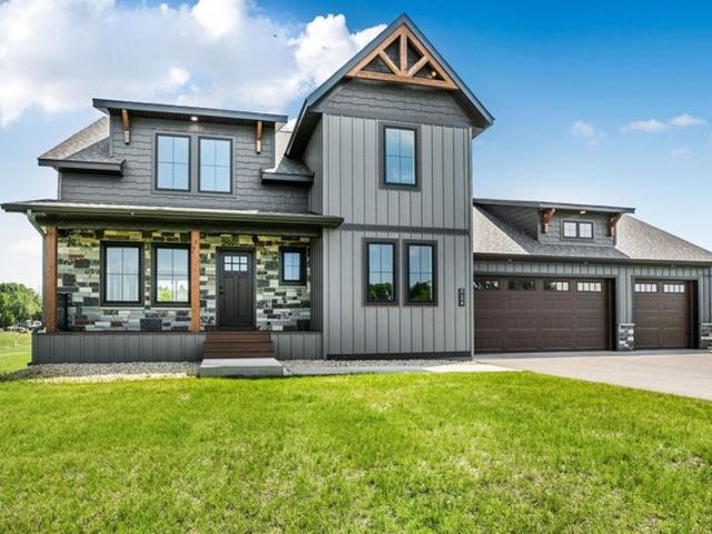 524 Northern Meadows Ln, Sartell, MN 56377