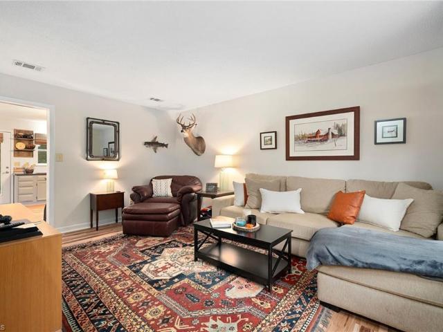 524 Rock Cliff Court