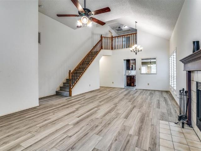 524 Raintree Circle