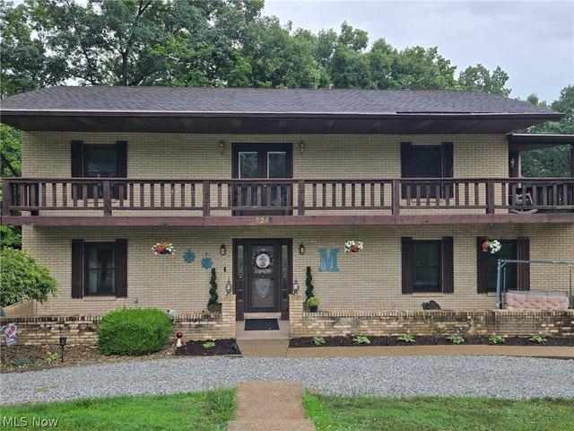 524 Ridgewood Blvd, Belpre, OH 45714