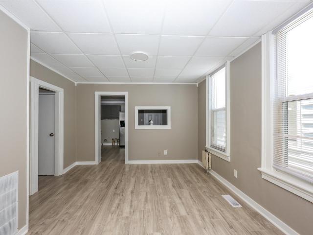 524 W 4th Street