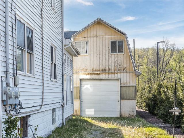524 W Pike St