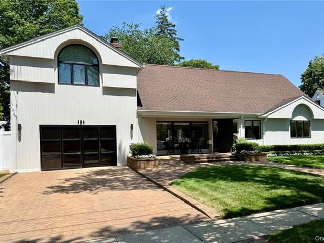 524 Woodmere Blvd, Woodmere, NY 11598