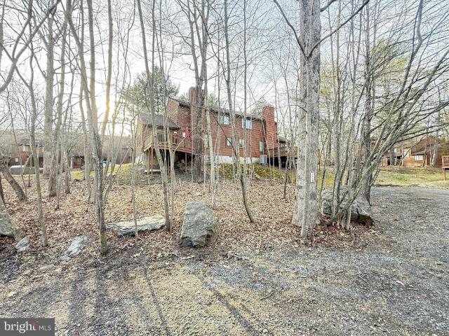 524 Wales Court