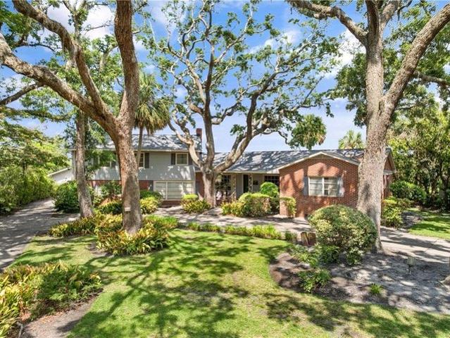 524 Wesley Oak Cir, Saint Simons Island, GA 31522