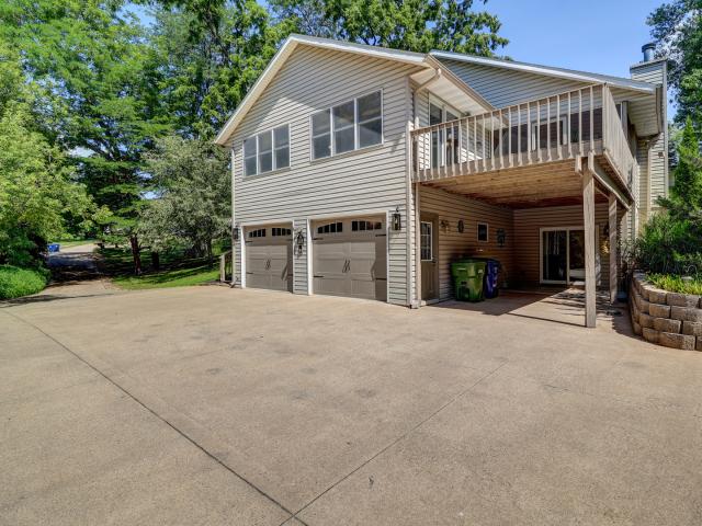 524 Tower Road