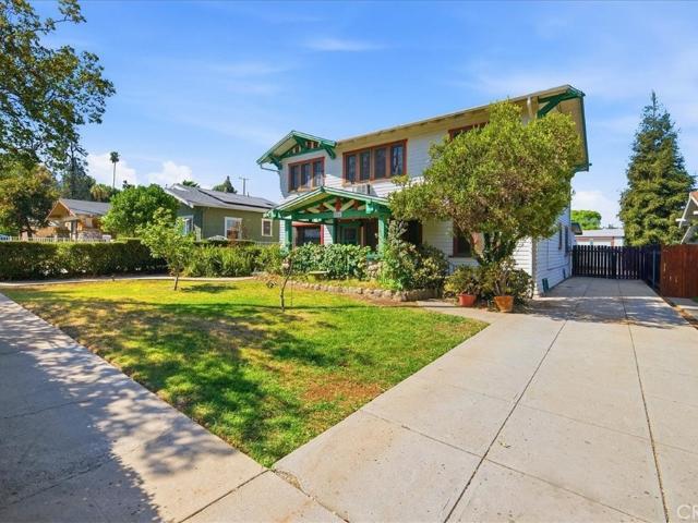 524 University Place
