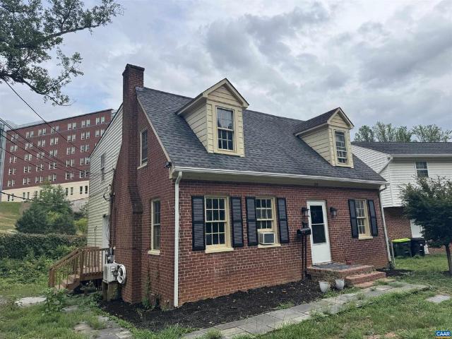 524 Valley Rd
